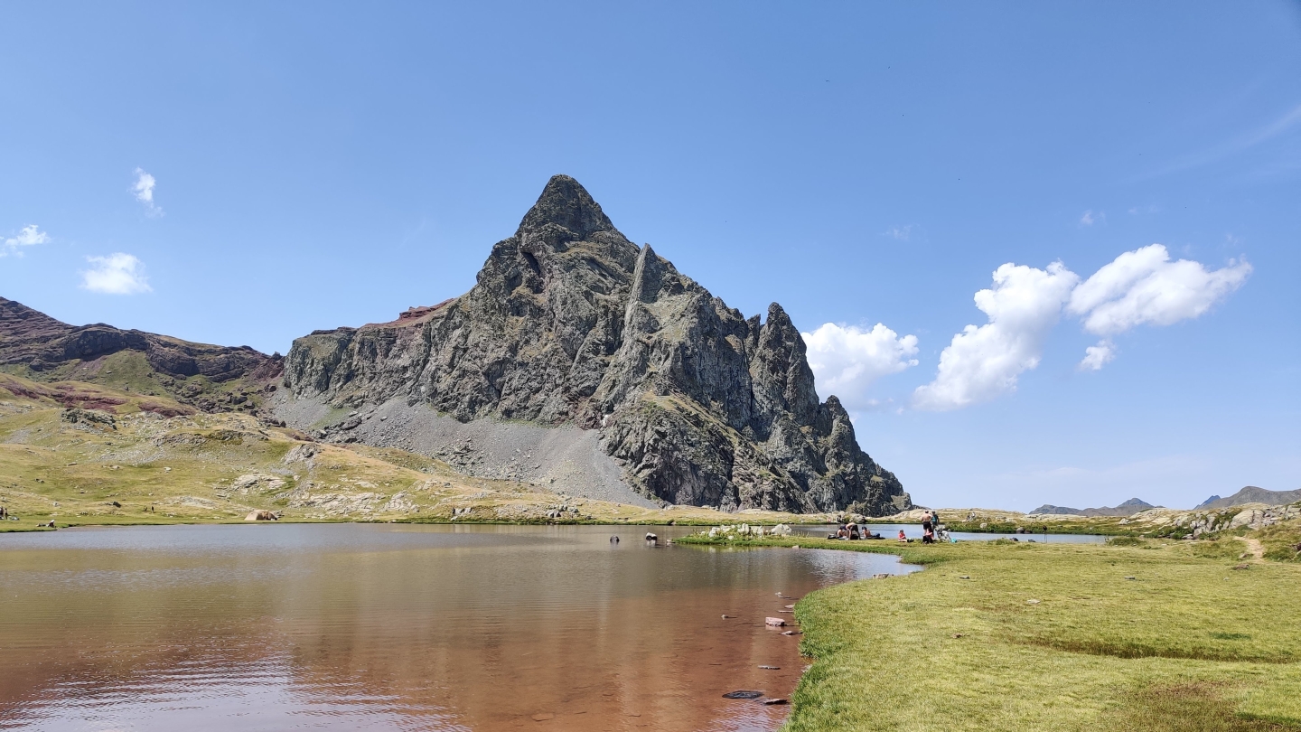 Climb Anayet with a guide